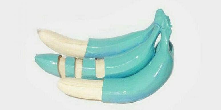 Do People Really Use Condoms And Dental Dams For Oral Sex Yourtango